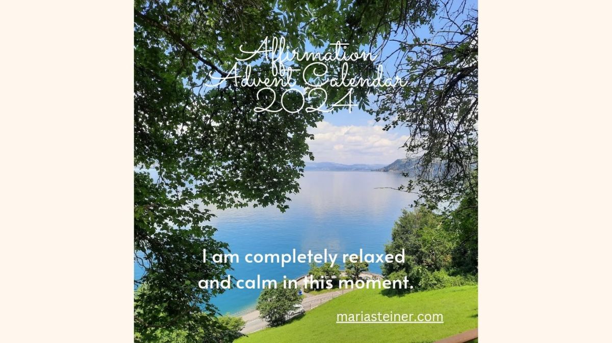 17th December | Maria Steiner – Pineapple Goddess